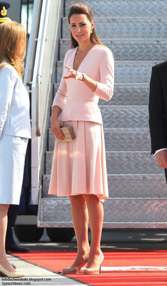 Pleated Skirts like a Princess - Sparkles and Shoes