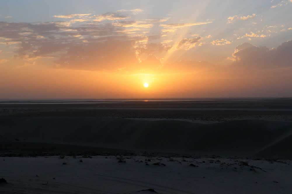 Explore the Sand Dunes of Qatar | Sparkles and Shoes